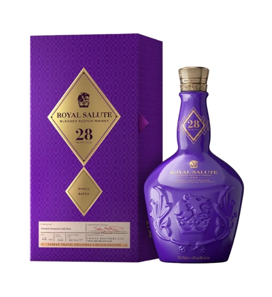 Rượu chivas 28 small Batch